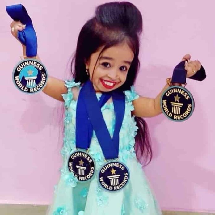 Jyoti Amge: Meet the 29-Year-Old from India Who Is the World’s Shortest ...