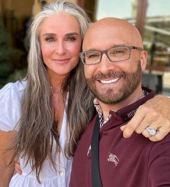 From a Depressed Housewife to a Model at 58, How Caroline Labouchere ...